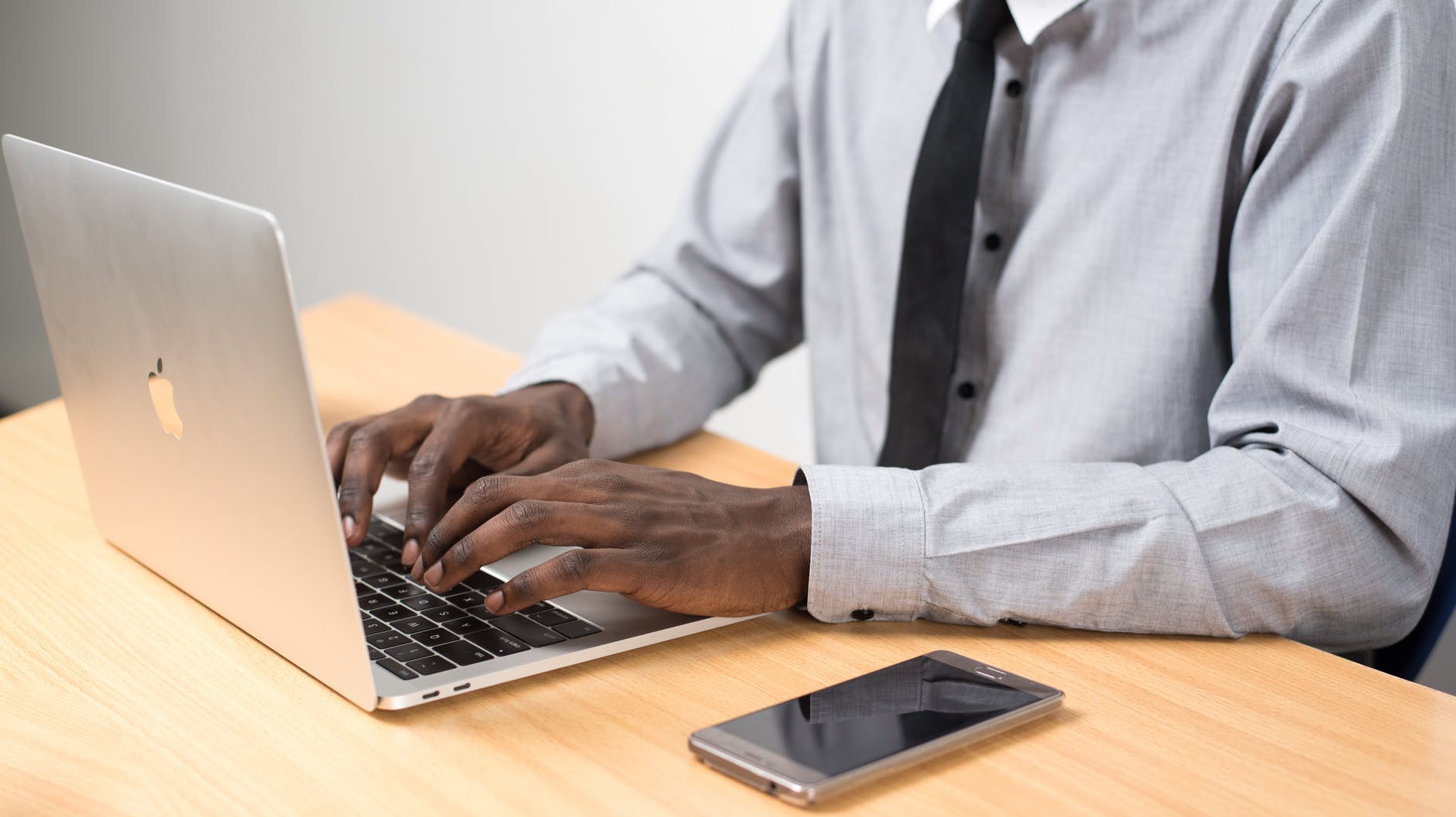 Sample cover letter for a mid-level role.